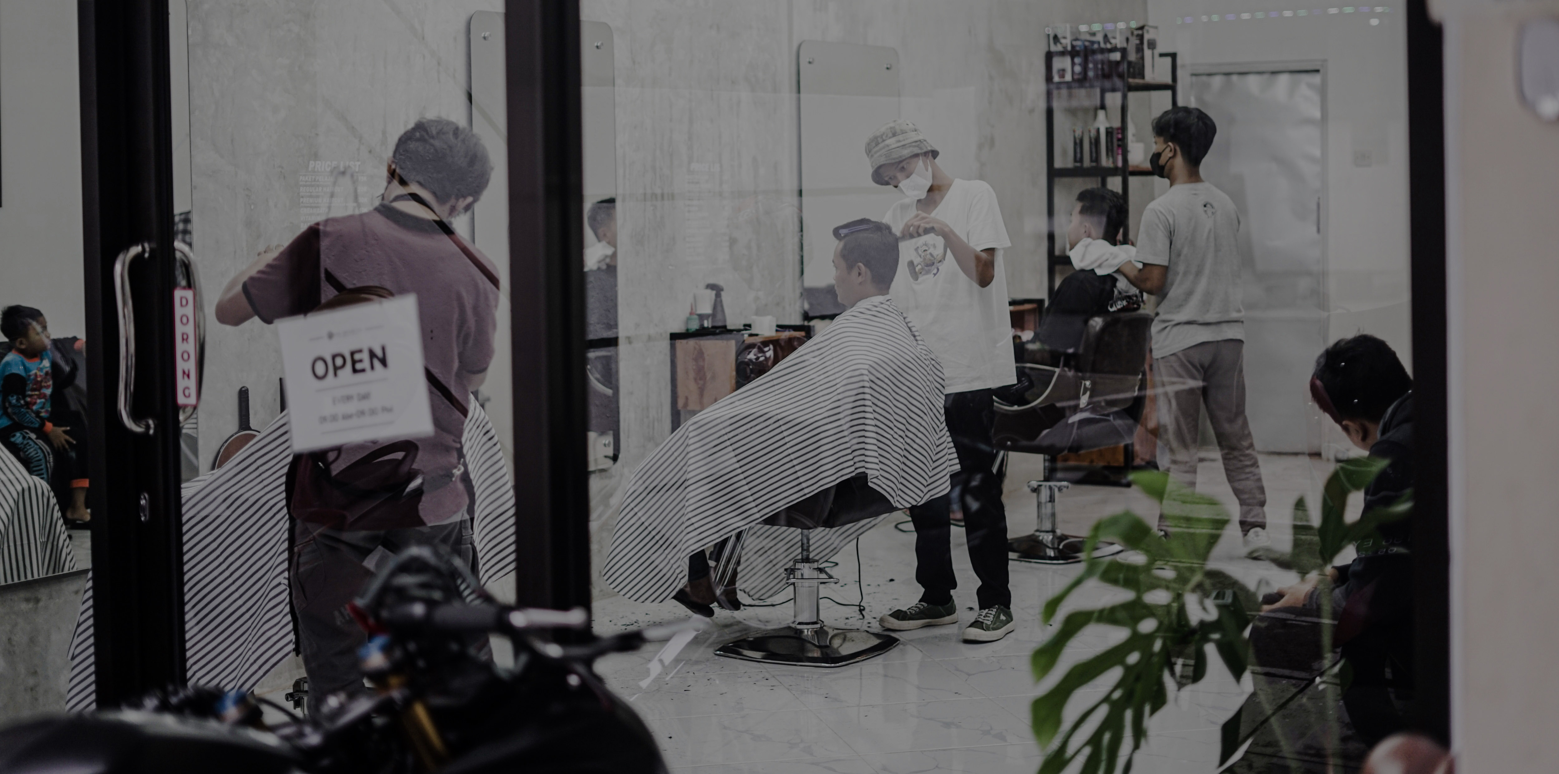 AJR - Barbershop Website